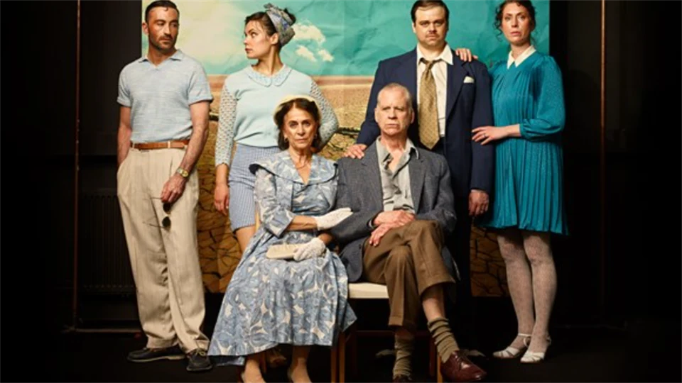 Pjäs Katt på hett plåttak–gratis studentbiljett | miun.se